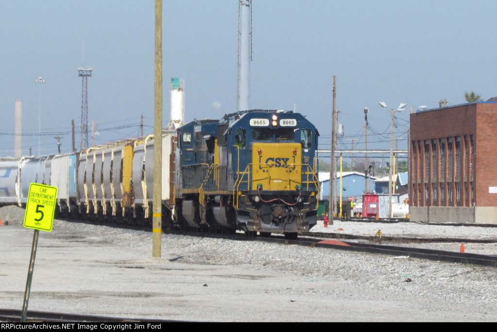 CSXT 8665